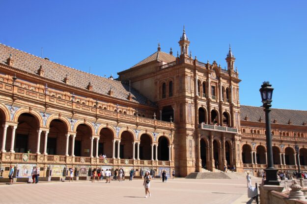 IN THE FOOTSTEPS OF AL ANDALUS, THE SPANISH SOUTH - Unison Routes